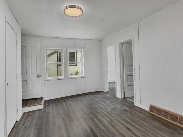 417 1st Street SW