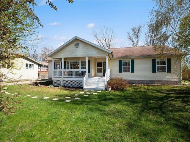 417 Countryside Dr SE, Montgomery, MN 56069