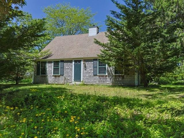 417 Commerce Rd, Barnstable, MA 02630