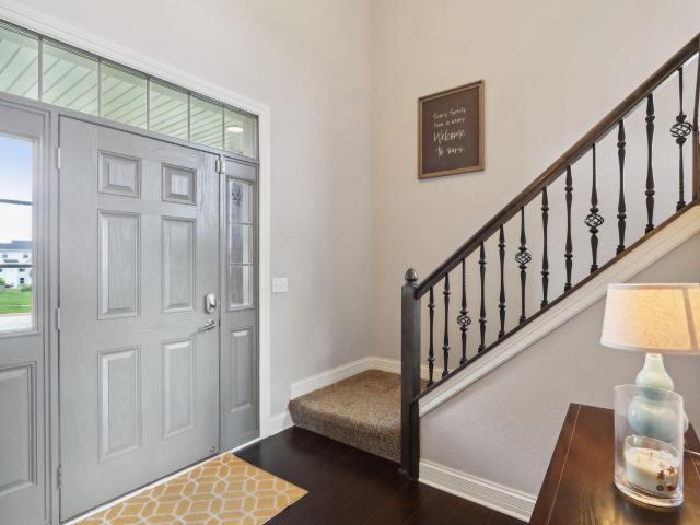 417 Champlain Dr