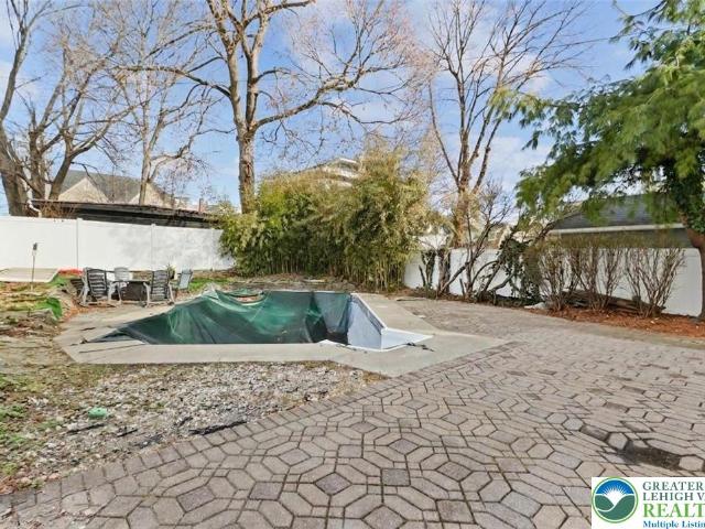 417 Clinton Terrace