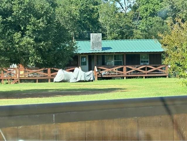 417 An County Road 166, Elkhart, TX 75839