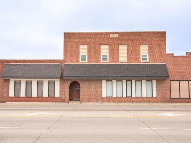417 and 419 W B St, McCook, NE 69001