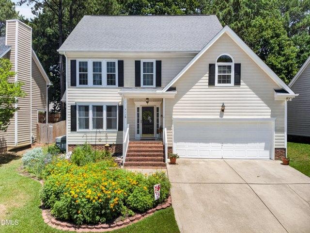 417 Arbor Creek Dr, Holly Springs, NC 27540