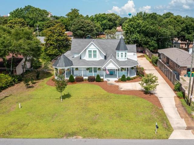 417 Benning Dr, Destin, FL 32541