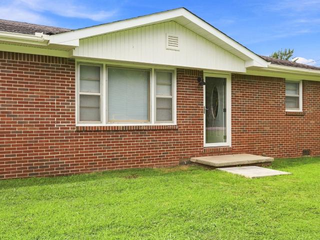 417 Greggview St