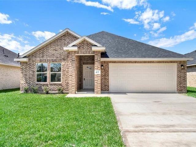 417 Dr Martin Luther King Jr Dr, La Porte, TX 77571