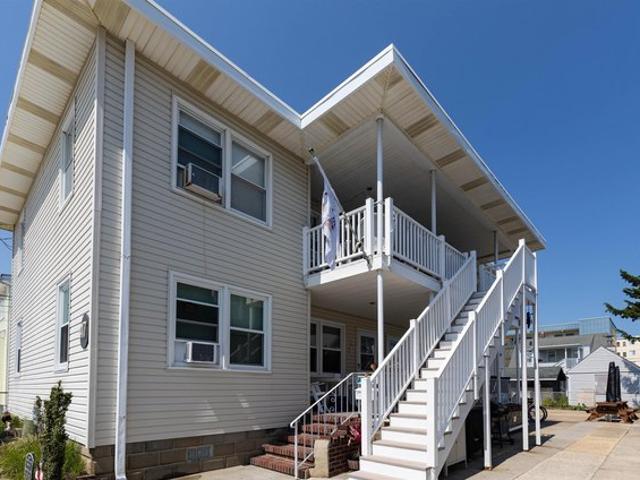 417 E 20th Ave Apt 4, North Wildwood, NJ 08260