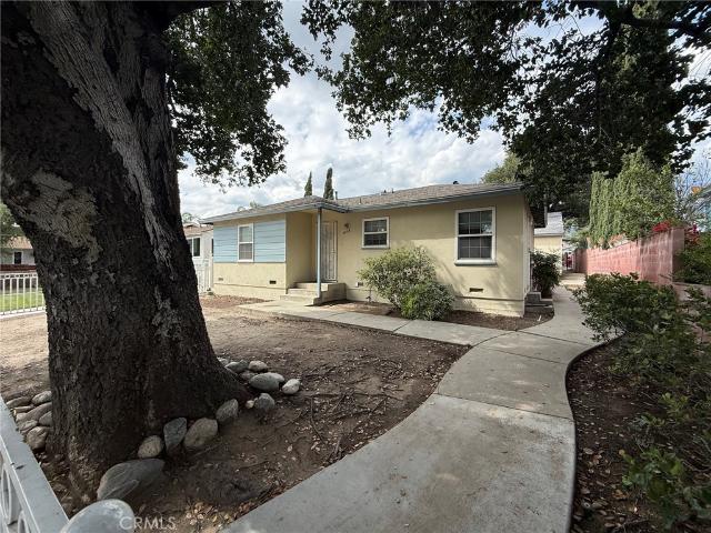 417 E Walnut Ave, Monrovia, CA 91016 | MLS #PW26085 | Compass