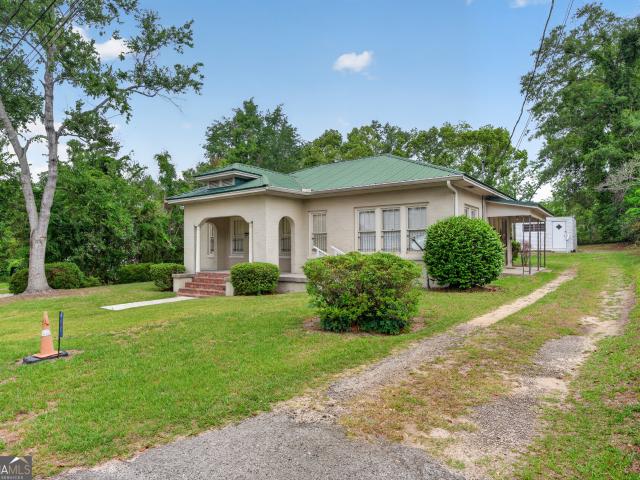 417 E Sellers Street
