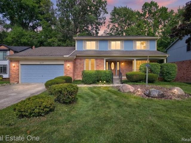 417 Eckford Cir, Troy, MI 48085