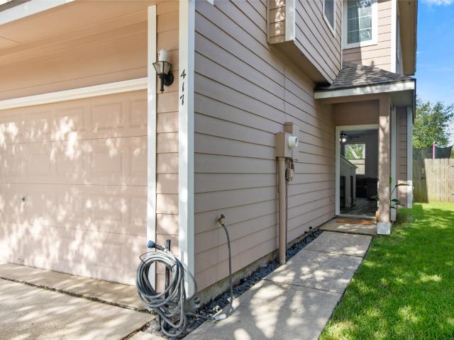 417 Folk Crest Lane
