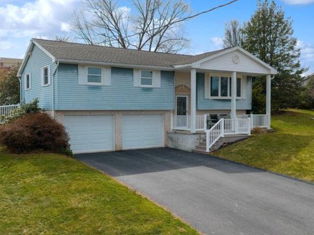 417 Frederick Dr, Dallastown, PA 17313