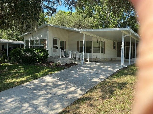 417 Kingslake Dr, Debary, FL 32713