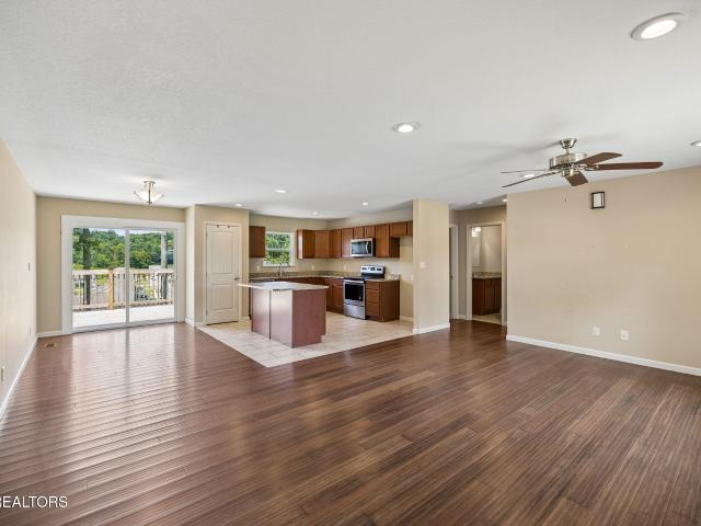 417 Highland View Drive