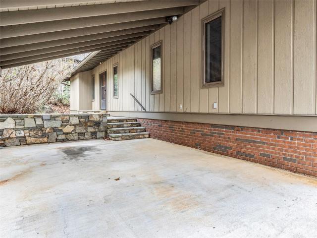 417 Ivy Road
