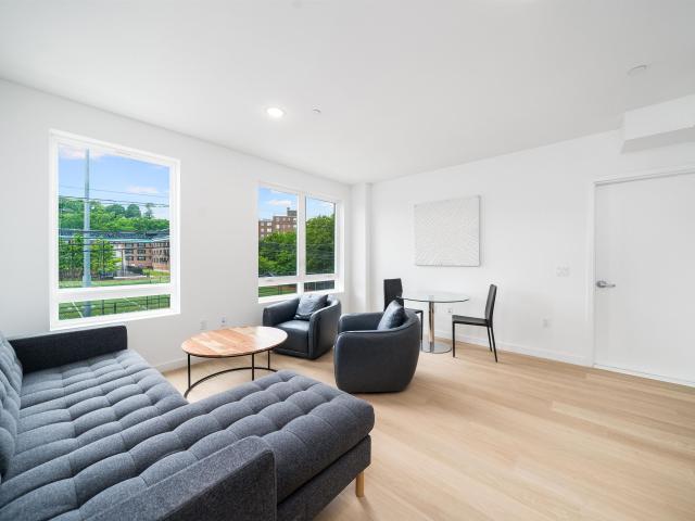 417 Jackson St # 3