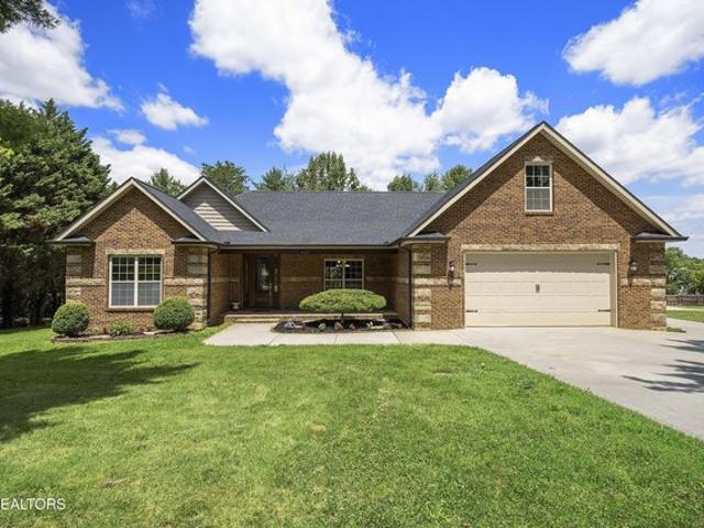 417 Londonderry Ln, Maryville, TN 37803