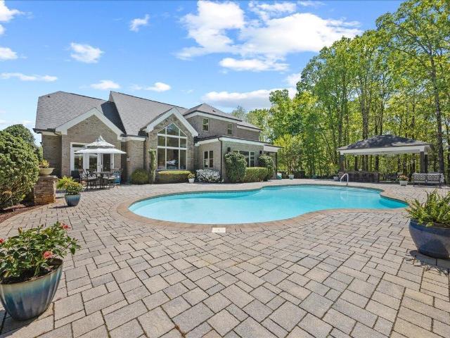 417 Laurel Knoll Drive