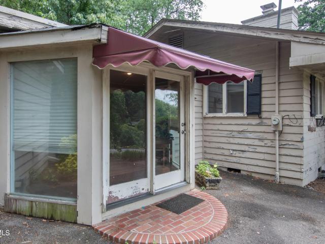 417 Meadow Drive