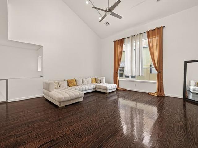 417 Meadow St, Houston, TX 77020