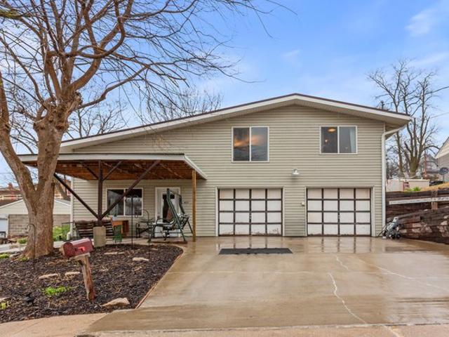 417 N 6th St, Missouri Valley, IA 51555