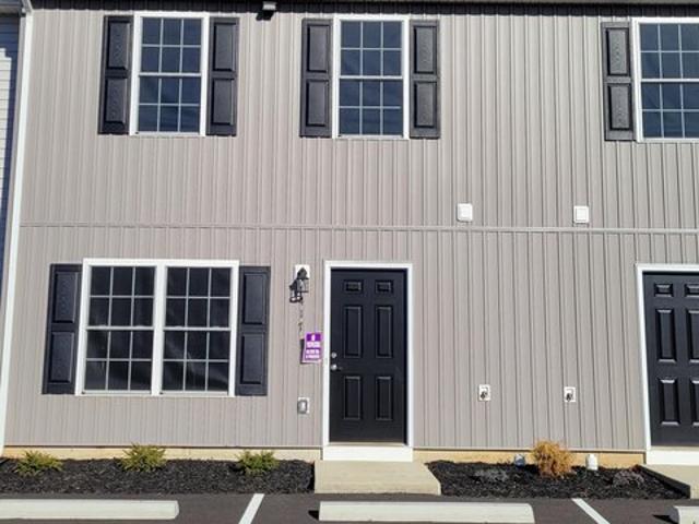 417 N Washington Ave Unit 8, Pulaski, VA 24301
