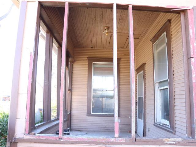 417 N Scullin Ave, Denison, TX 75020 | MLS #21147