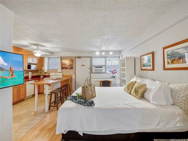 417 Nohonani St Apt 312, Honolulu, HI 96815