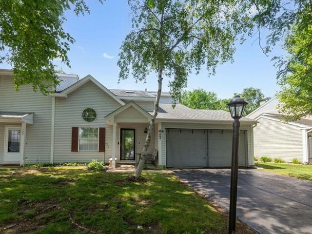 417 Newbury Dr, Island Lake, IL 60042