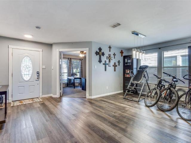 417 Niagara Falls Drive