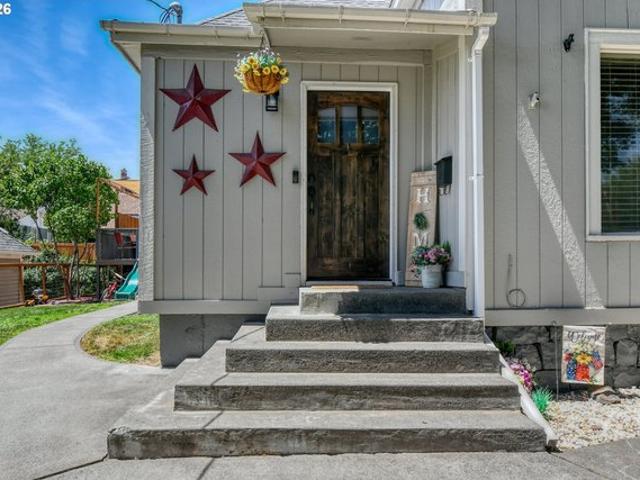 417 NW 4th St, Pendleton, OR 97801