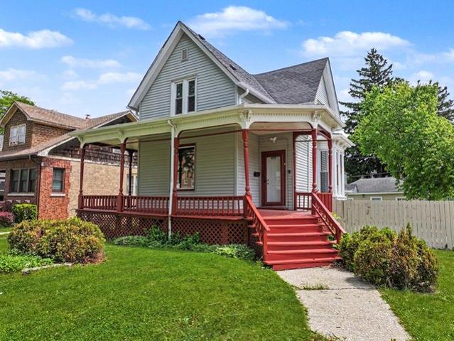 417 S 3rd Ave, Maywood, IL 60153