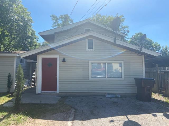 417 S Commerce St, Unit B, Lockhart, TX 78644 | MLS #4778 | Compass