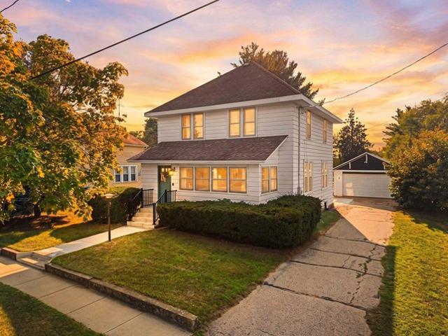 417 S Clinton St, Princeton, WI 54968