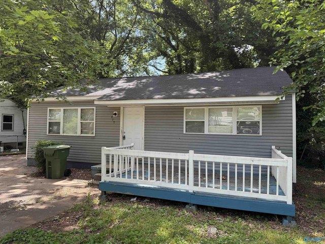 417 S Plymouth Rd NW, Huntsville, AL 35811