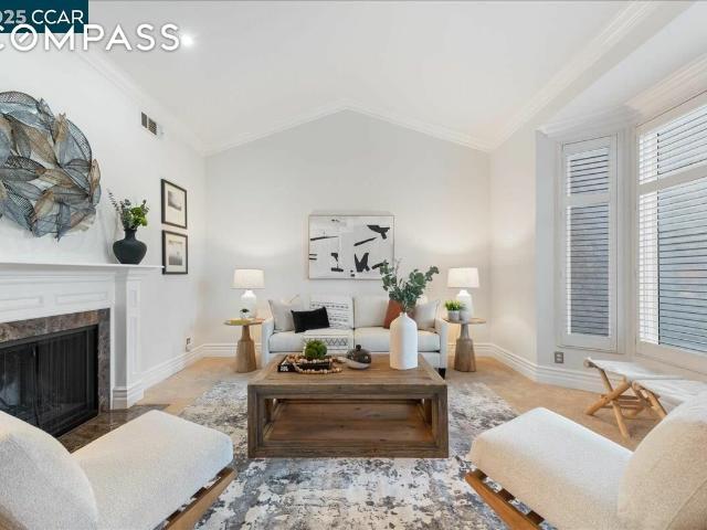417 Sycamore Cir, Danville, CA