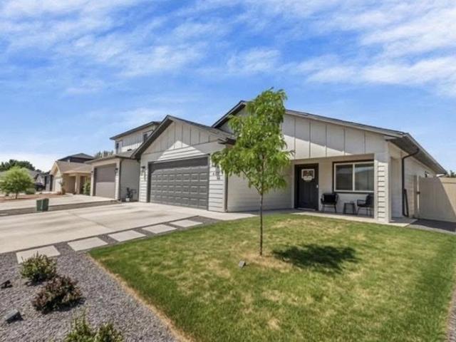 417 Pear Ln, Grand Junction, CO 81504