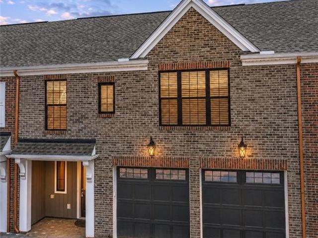 417 Roebling Ct, Cranberry Township, PA 16066