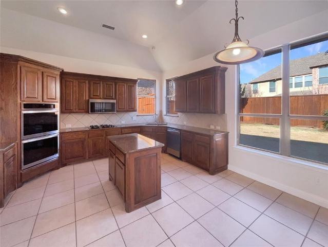 417 Remington Dr, Murphy, TX 75094 | MLS #21145 | Compass