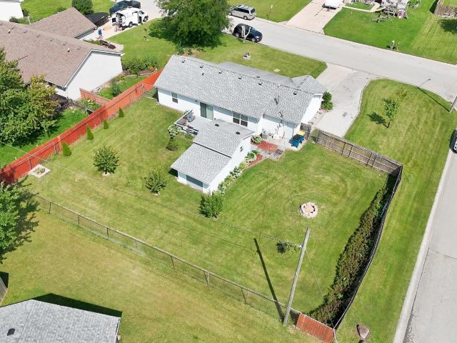 417 W Woodcreek Drive