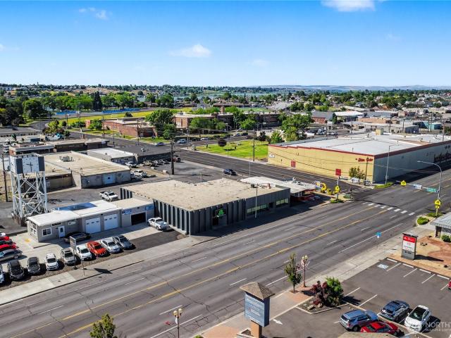 417 W Broadway Avenue
