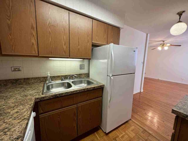 417 W. Roscoe Studio Apartment for Rent at 417 W Roscoe St, Chicago, IL 60657 Lakeview