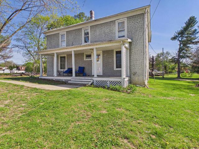 417 W Spring Ave, Elkton, VA 22827 | MLS #675666 | Compass