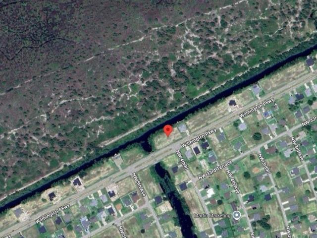 417 Wilmington Pkwy, Cape Coral, FL 33993 | MLS #2025018