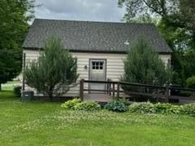 417 Wisconsin Ave, Centuria, WI 54824