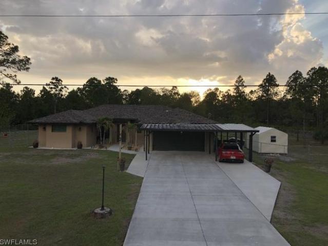 417 Thompson Ave, Lehigh Acres, FL 33972