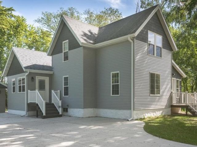 417 Van Horn St, Berlin, WI 54923