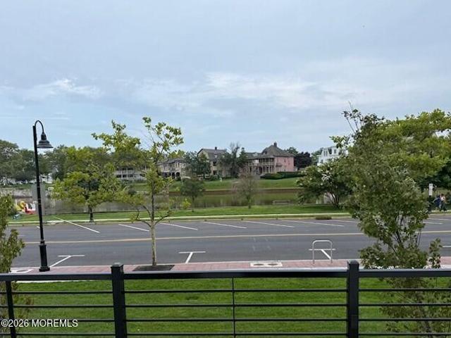 417A Lake Avenue Unit 410