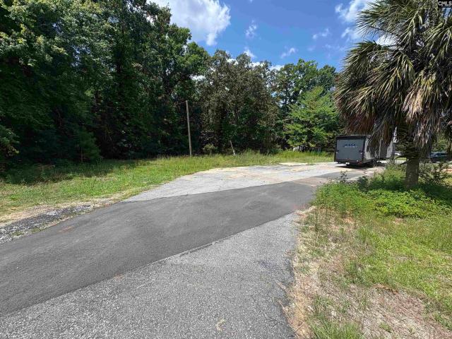 417B Chapin Road